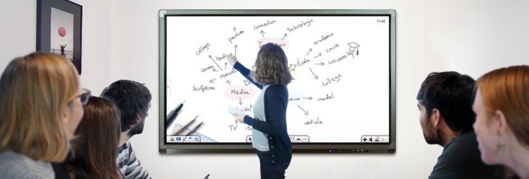 Que choisir entre un TBI fixe et un tableau interactif mobile? – apprendrealairlibre